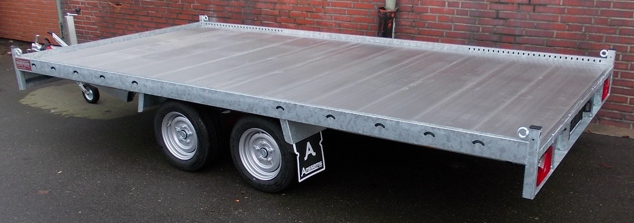Anssems MSX 2700 405x200 Classic mit Aluboden und 3m langen Alurampen / PKW Anhänger von Kröger ...